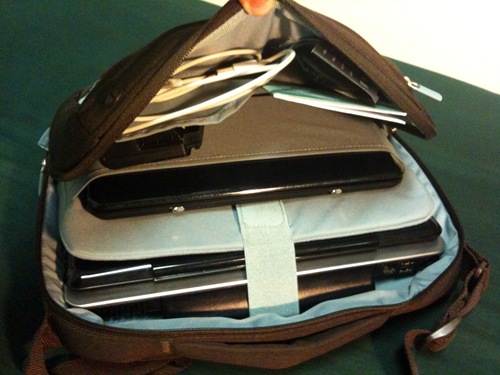 Mini Review: Belkin Messenger Bag