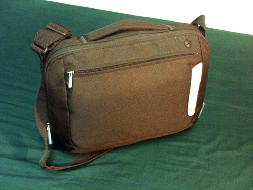 Mini Review: Belkin Messenger Bag